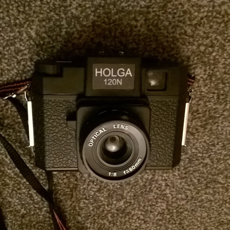 Holga 120N Review : End of a (Plastic) Era - Canny Cameras