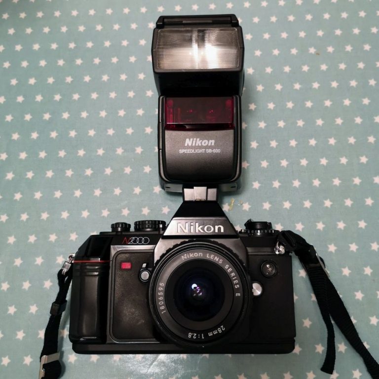 The Poor Man's F3 ? - The Overlooked Nikon F-301 or N2000 - Canny Cameras