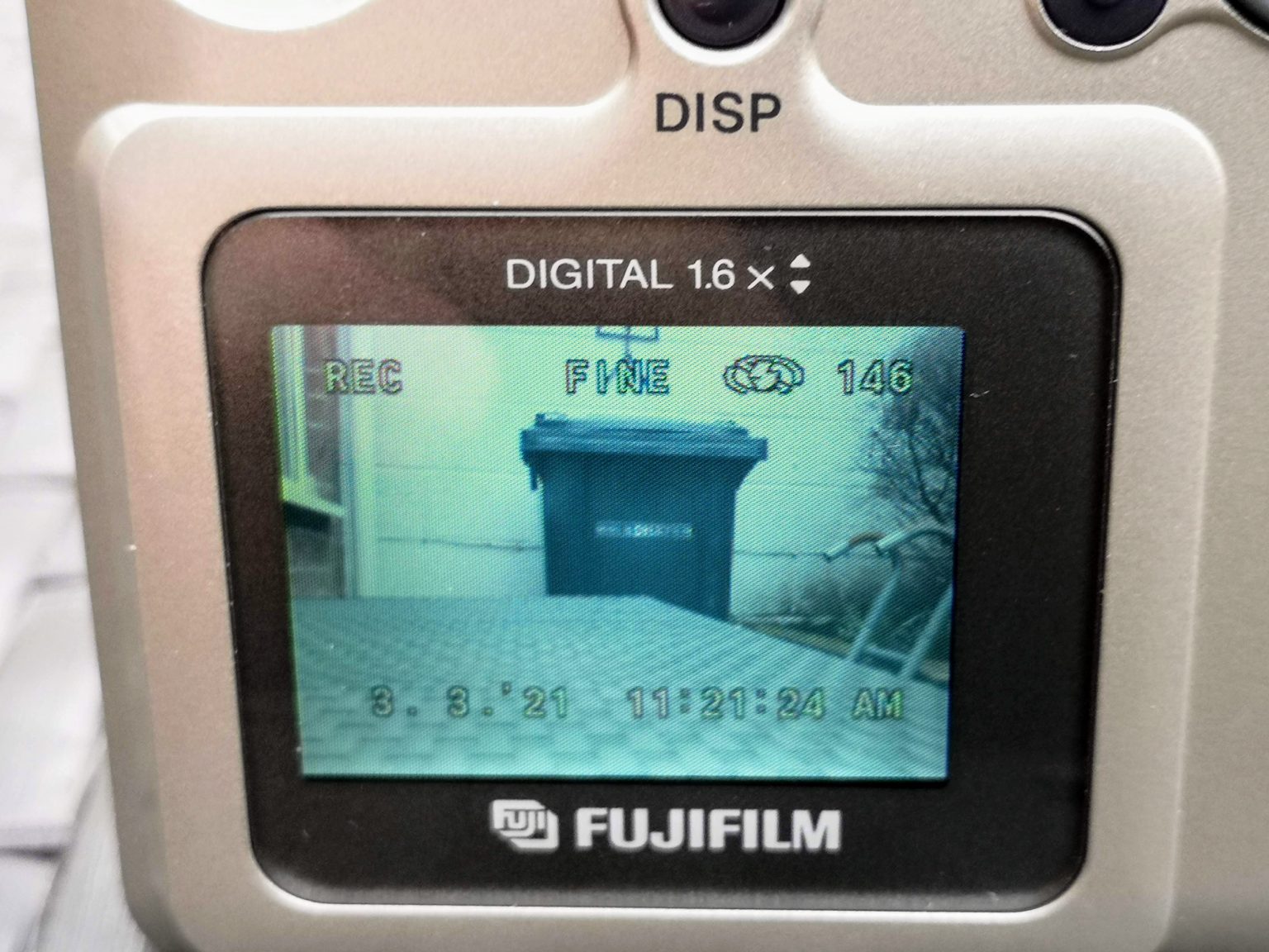 Poundland Digitals - 1- Fujifilm DX-10 - Canny Cameras