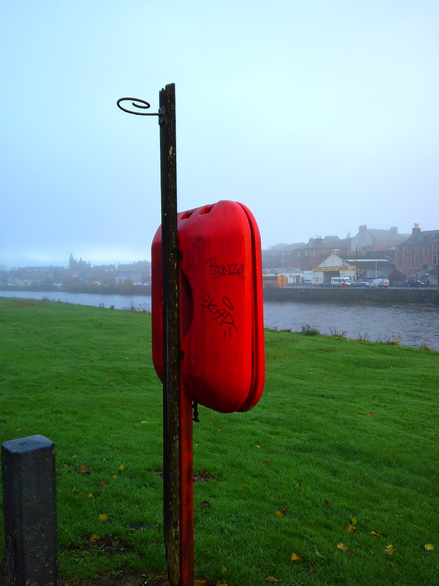 Summer Camp Blues - Camp Snap camera Review - Canny Cameras