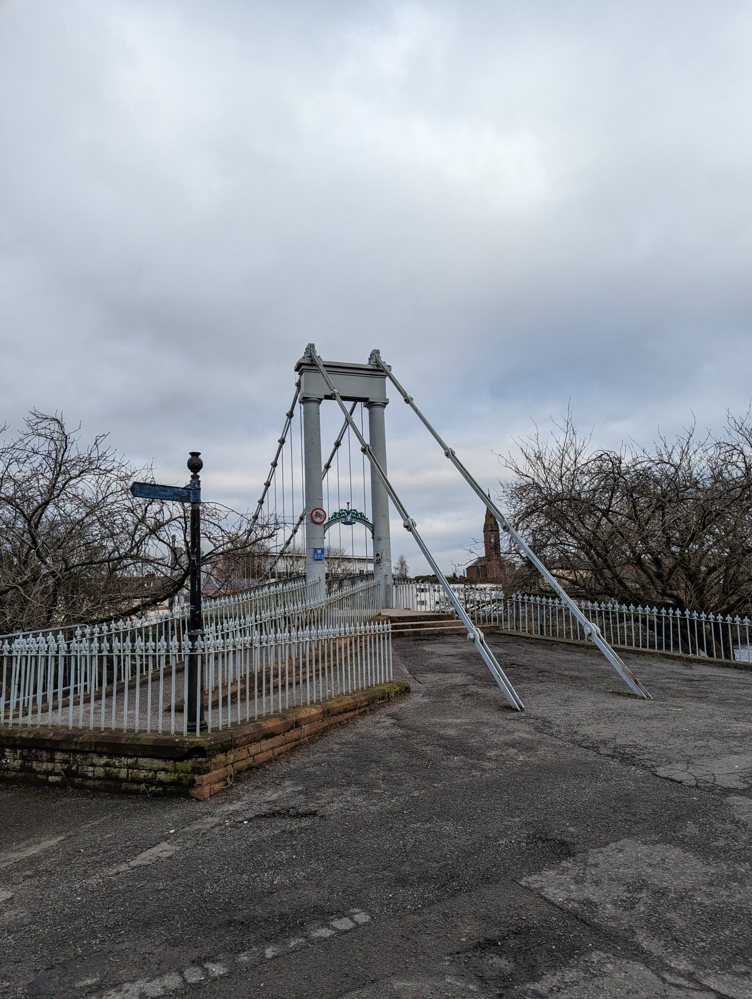 Camp Snap v Flashback ONE35 - The lo-fi digital shoot out - Canny Cameras